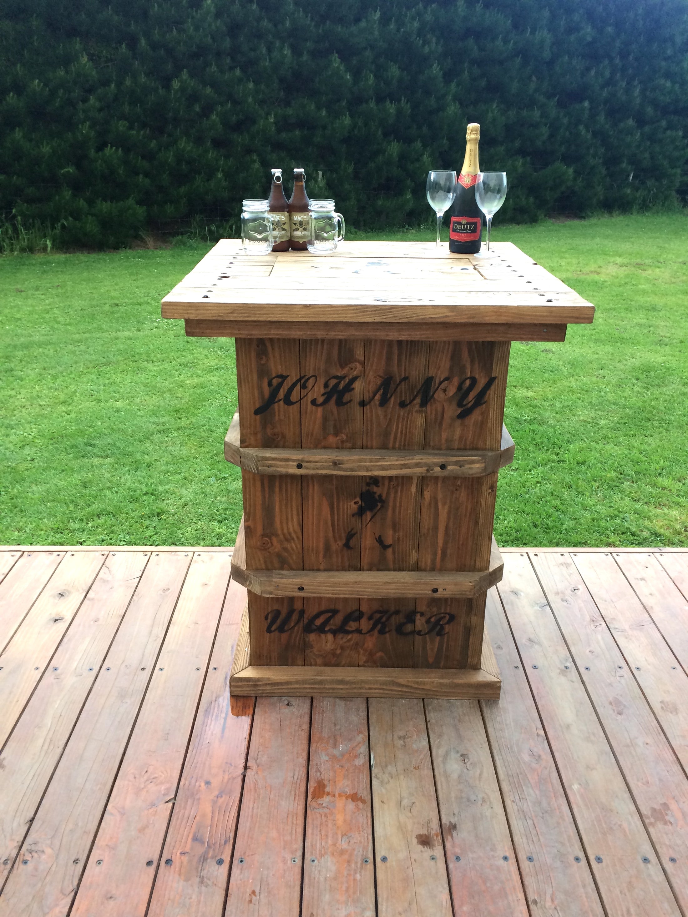 Woolpress Style Bar Leaner – J & L Furniture